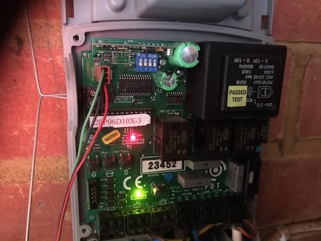 SWS Genuine Seceuroglide Remote Control Handset 433MHz by UK Garage ...